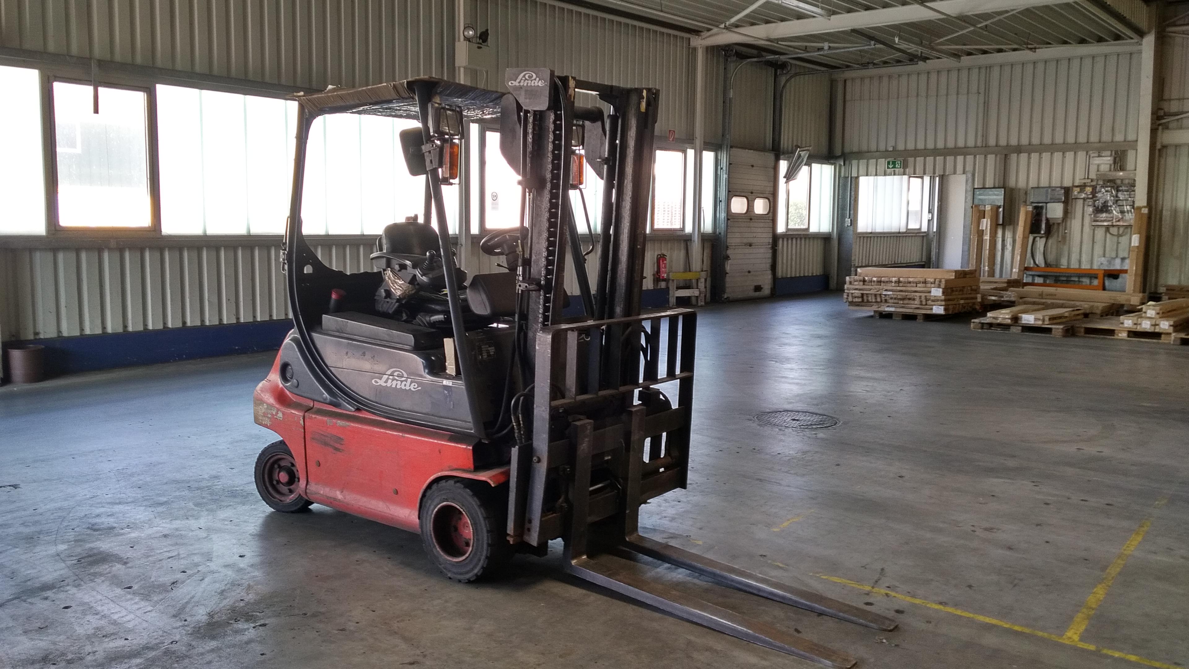 JAGO AG - Storage Facilities, Forklift Trucks, Utility Tractors ...