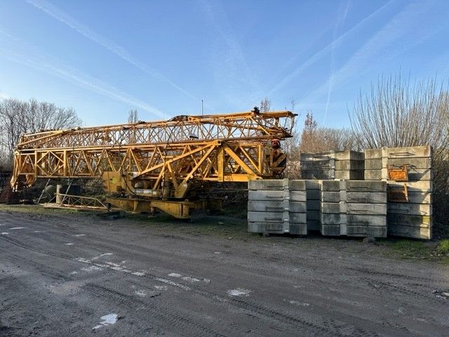 Peter Kampen GmbH – Baustellenkran, Container-Verbundanlage, 2 ...