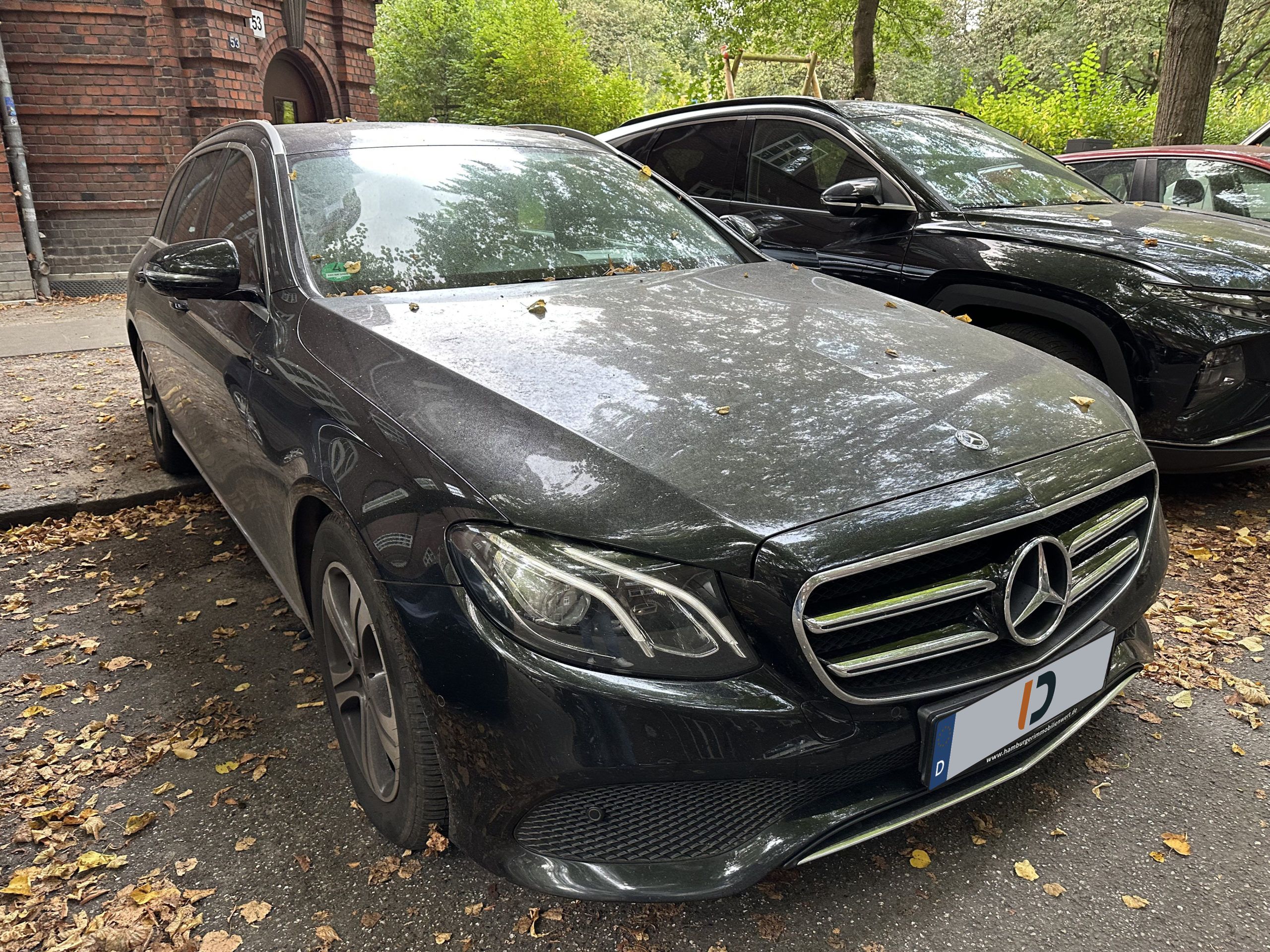 HIW Hamburger Immobilien Wert GmbH – Car MERCEDES E22d T-Modell Estate ...